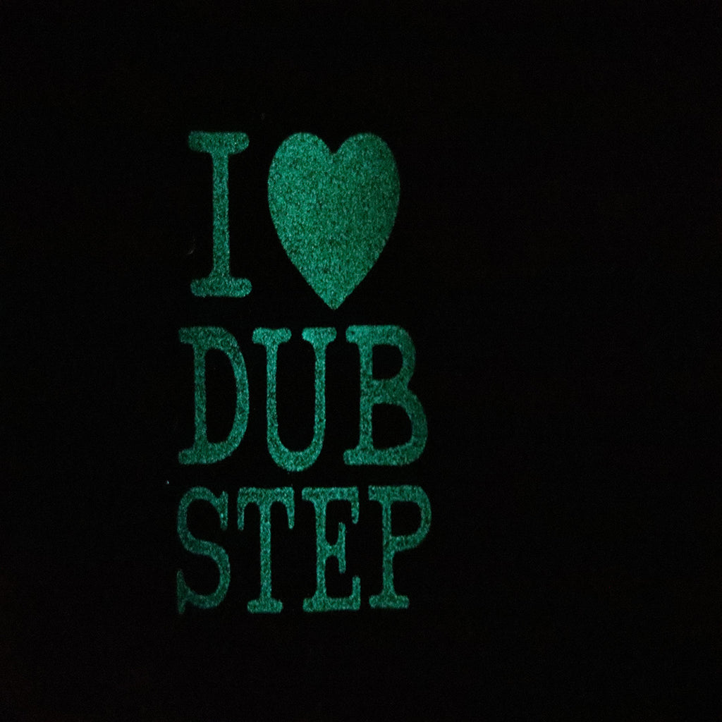 I Love Dubstep Lapel Pin – PinStopShop
